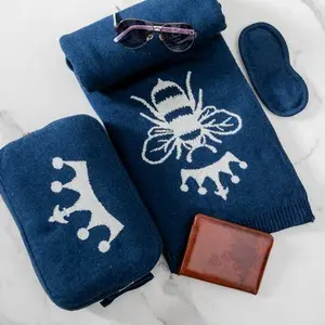 PINK LEMONADE Queen Bee Organic Cotton Travel Blanket And Eye Mask Set - Navy