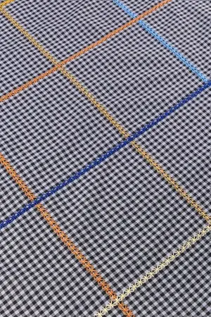 CASA EDEL Cuadritos Cadena Tablecloth