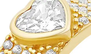 SHYMI Pavé Band Ring With Heart - Gold