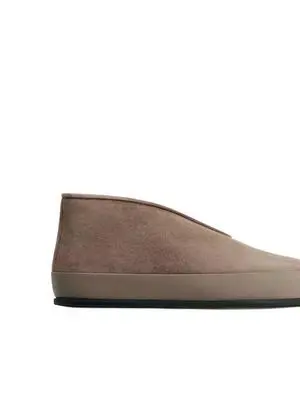 12 STOREEZ Shearling-lined Suede Loafers