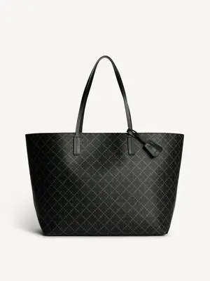 By Malene Birger Totes