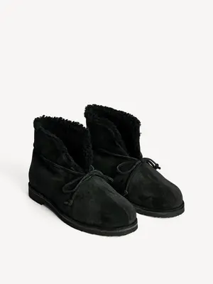 BY MALENE BIRGER Romma Shearling Boots - Black