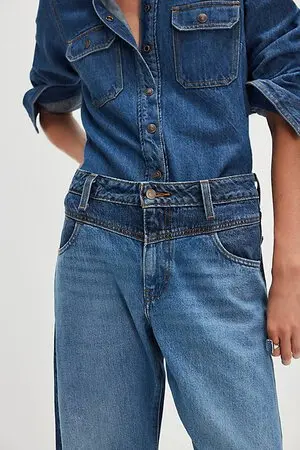 LEVI'S Barrel Leg Jeans