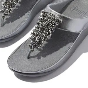 Fitflop Rumba Iridescent Beaded Toe-post Sandals - Silvereen
