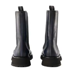 Alexander McQueen Leather Chelsea Boots - Grey