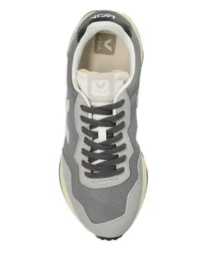 VEJA Low Top Sneakers