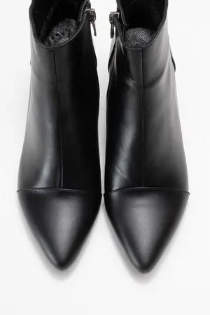 FOREVER & ALWAYS SHOES Gael Leather Block Heel Boot - Black Leather