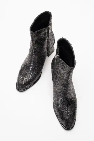 PROLOGUE SHOES Nina Snakeskin Bootie - Black Pattern Faux Leather
