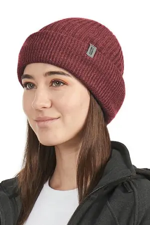 ALPINE NORTH Muskoka Beanie - Wine
