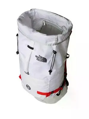 The North Face Verto 27-liter Backpack