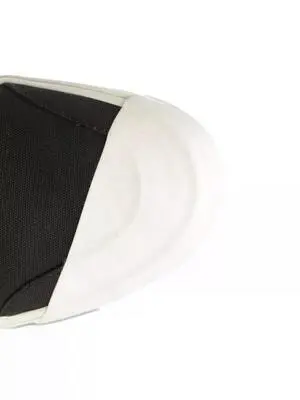 Off-White Vulcanized Undercut Sneakers - Black