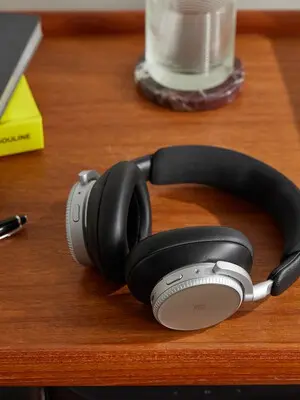 BANG & OLUFSEN Wireless Headphones - Black