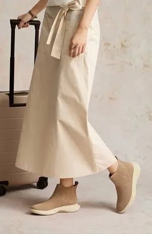 Vivaia Urban Knit Ankle Boots