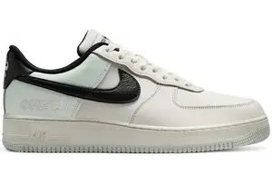 Nike Air Force 1 Low Gore-tex Sneakers