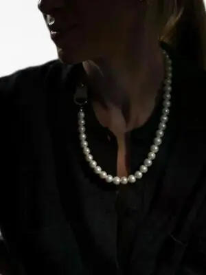 OBSIDIAN Pearl Necklace