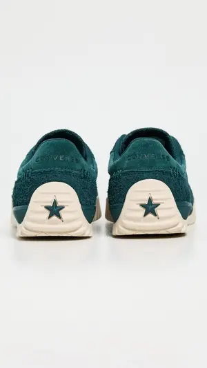 CONVERSE Run Star Trainer Suede Sneakers