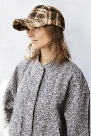 Hat Attack Boucle Novelty Cap