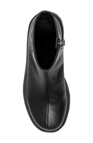 Dkny Lug Sole Bootie