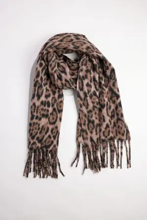 Hat Attack Leopard Scarf - Natural Combo