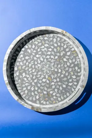 GAURI KOHLI Jodhpur Round Tray - Grey
