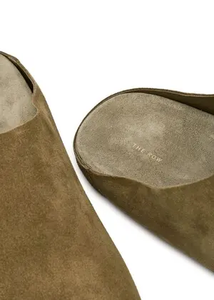 THE ROW Hudson Suede Sliders - Camel