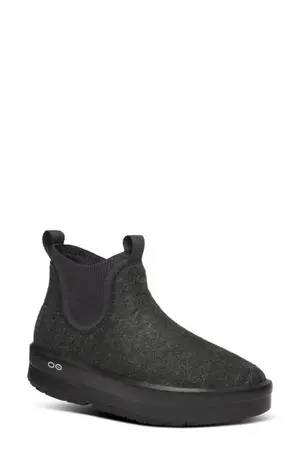 OOFOS Oomega Londoner Ankle Boots
