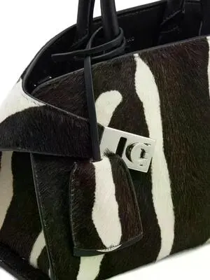 FERRAGAMO Hug Cross Body Bag - Black