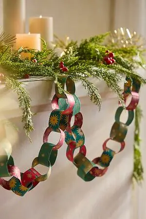 TERRAIN Pink And Red Paper Chain Kit Red