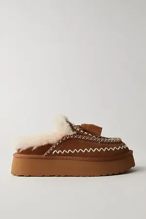 NAN-KU COUTURE Nordic Shearling Slip-ons - Camel