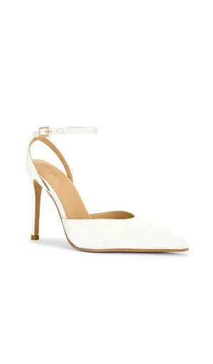Raye Willow Pump