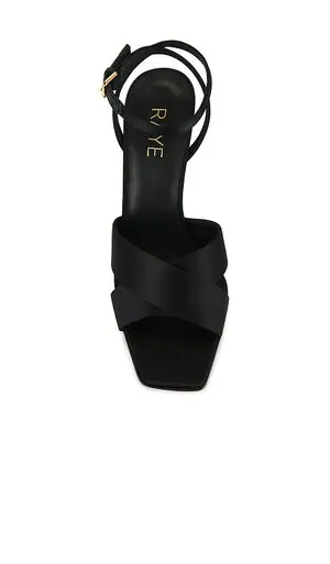 Raye Hanni Sandal