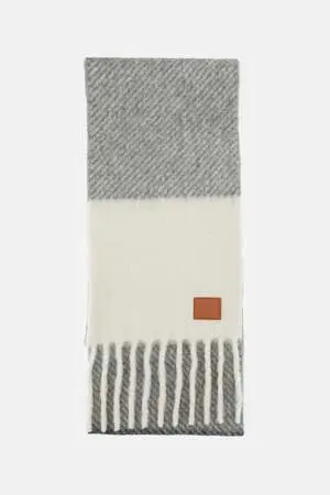 Loewe Scarf In Alpaca And Wool Blend - Grey
