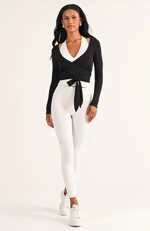 MODENAIRE Wrap Front Long Sleeve Crop Top