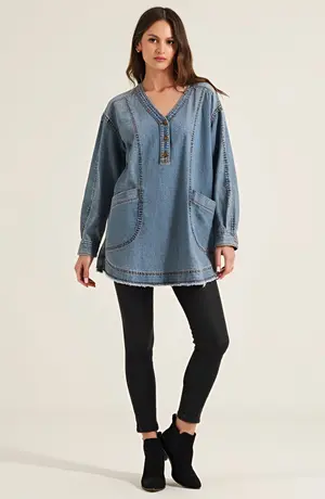 MODENAIRE Woven Denim V-neck Blouse