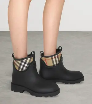 Burberry Rubber Nova Check Rain Boots - Black