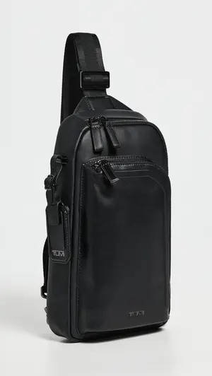 Tumi Gregory Sling - Black Bombe