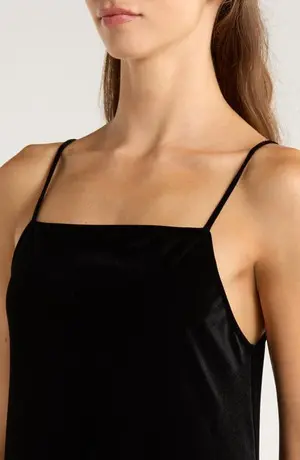 Natori Natalie Open Back Velvet Nightgown