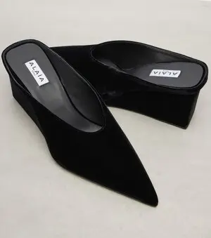 Alaïa Cube 75 Velvet Wedge Mules - Black