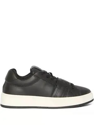 Gcds Logo-appliqué Sneakers - Black