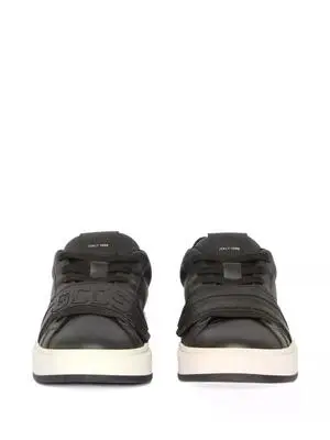 Gcds Logo-appliqué Sneakers - Black