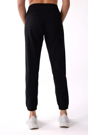 CENTERLINE ATHLETICS Courtside Track Pants - Black