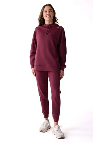 CENTERLINE ATHLETICS Après Jogger Relaxed Fit, Water-repellent Fabric - Dark Currant
