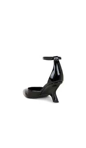 Simkhai Vixen Pump - Black