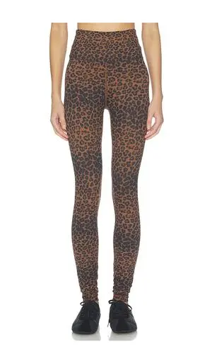 Beach Riot Piper Legging In Brown - Caramel Leopard