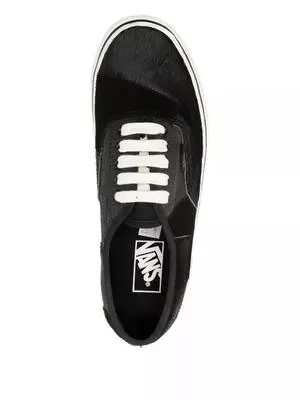 VANS Authentic Low Top Sneakers - Black