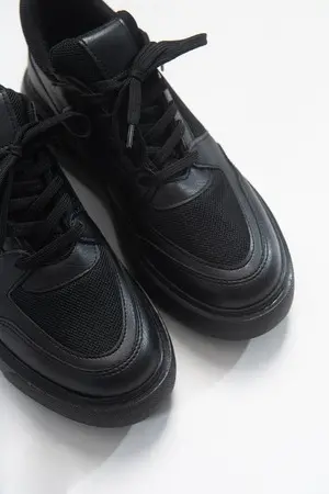 PROLOGUE SHOES Pure Mesh Sneakers - Black Faux Leather