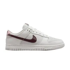 Nike Dunk Low Sneakers