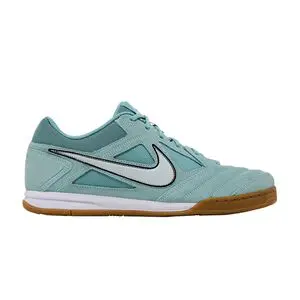 Nike Gato Sneakers