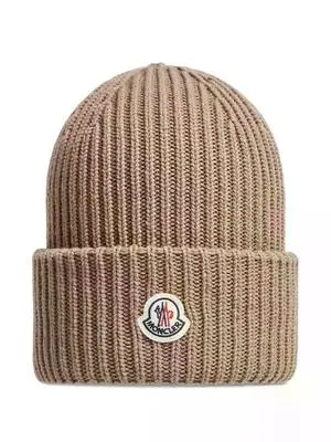 Moncler Ribbed Beanie With Logo Patch - Neutrals