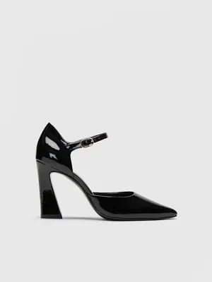 REFORMATION Ember Pump - Black